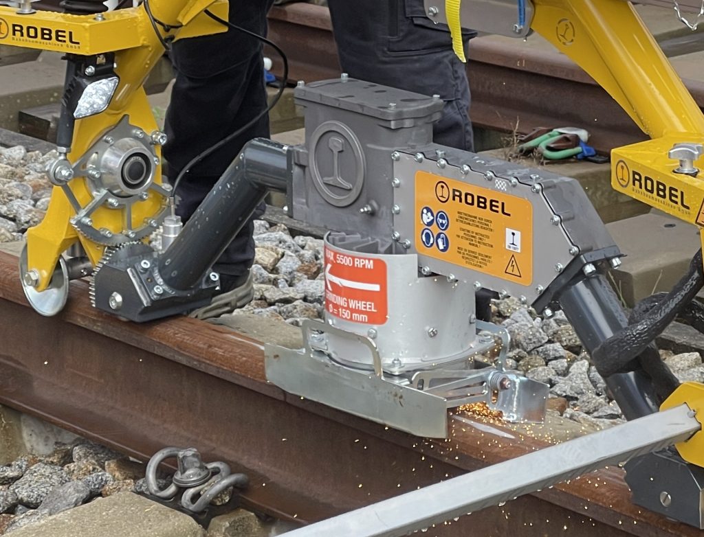 Accu Railprofielslijper ROBEL 13.49 HSK. - Spiba